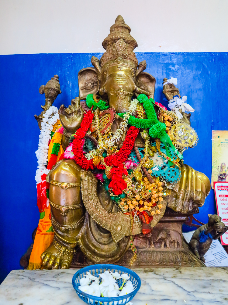 Hindu god Genesh - Globaltrekkers Travel Articles, Travel Stories ...